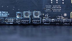 MSI B650M PROJECT ZERO Review - GeekaWhat