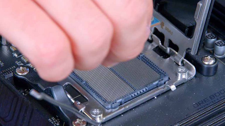 The Best AMD Ryzen 7 9700X Gaming PC Build Guide! - GeekaWhat