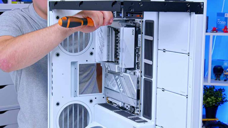 Building the Ultimate White RTX 4080 SUPER Gaming PC - GeekaWhat